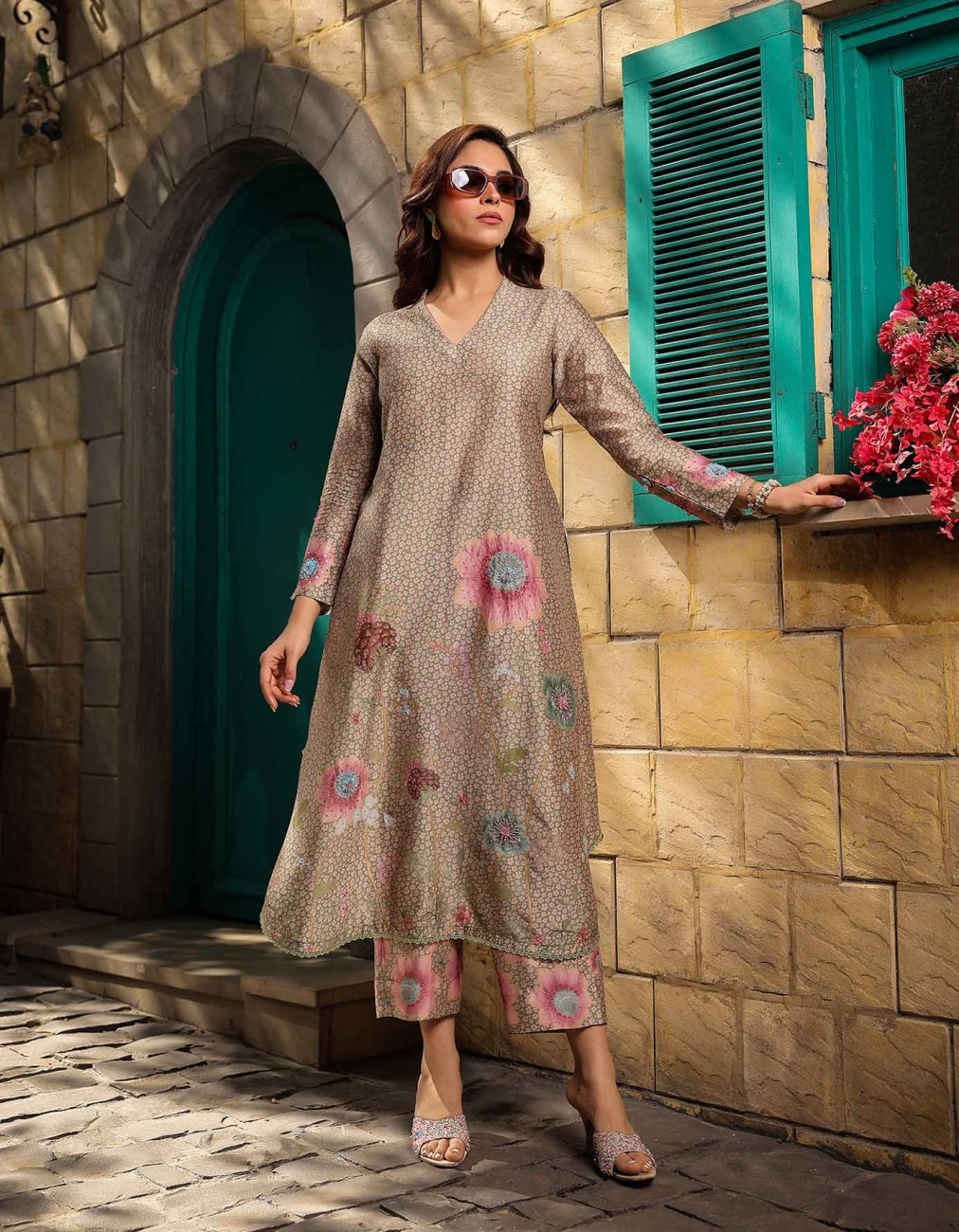 Dark Green Mughal Phool Kurta Set | Deval Store