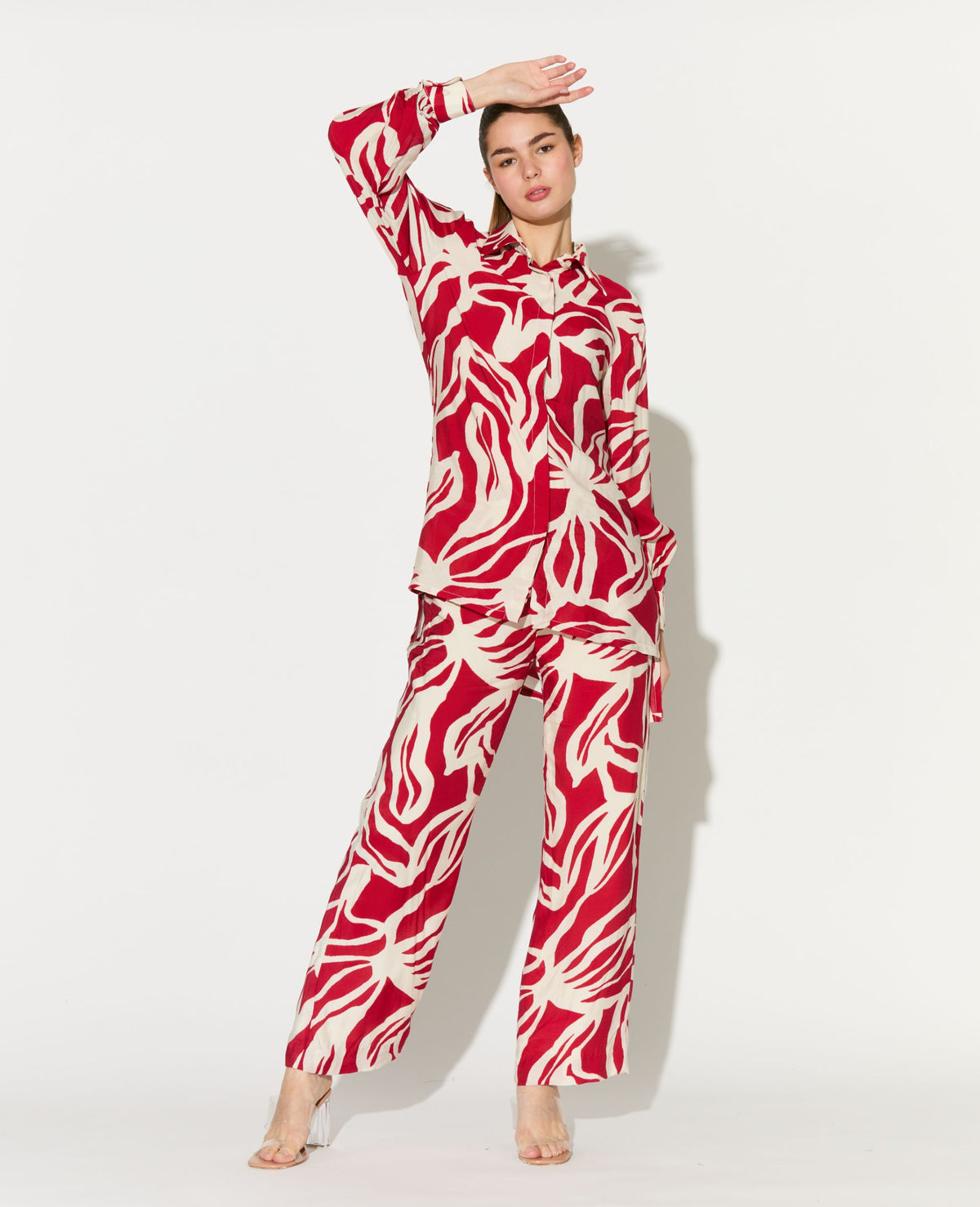 Red And White Floral Pants – Deval The Multi Designer Store