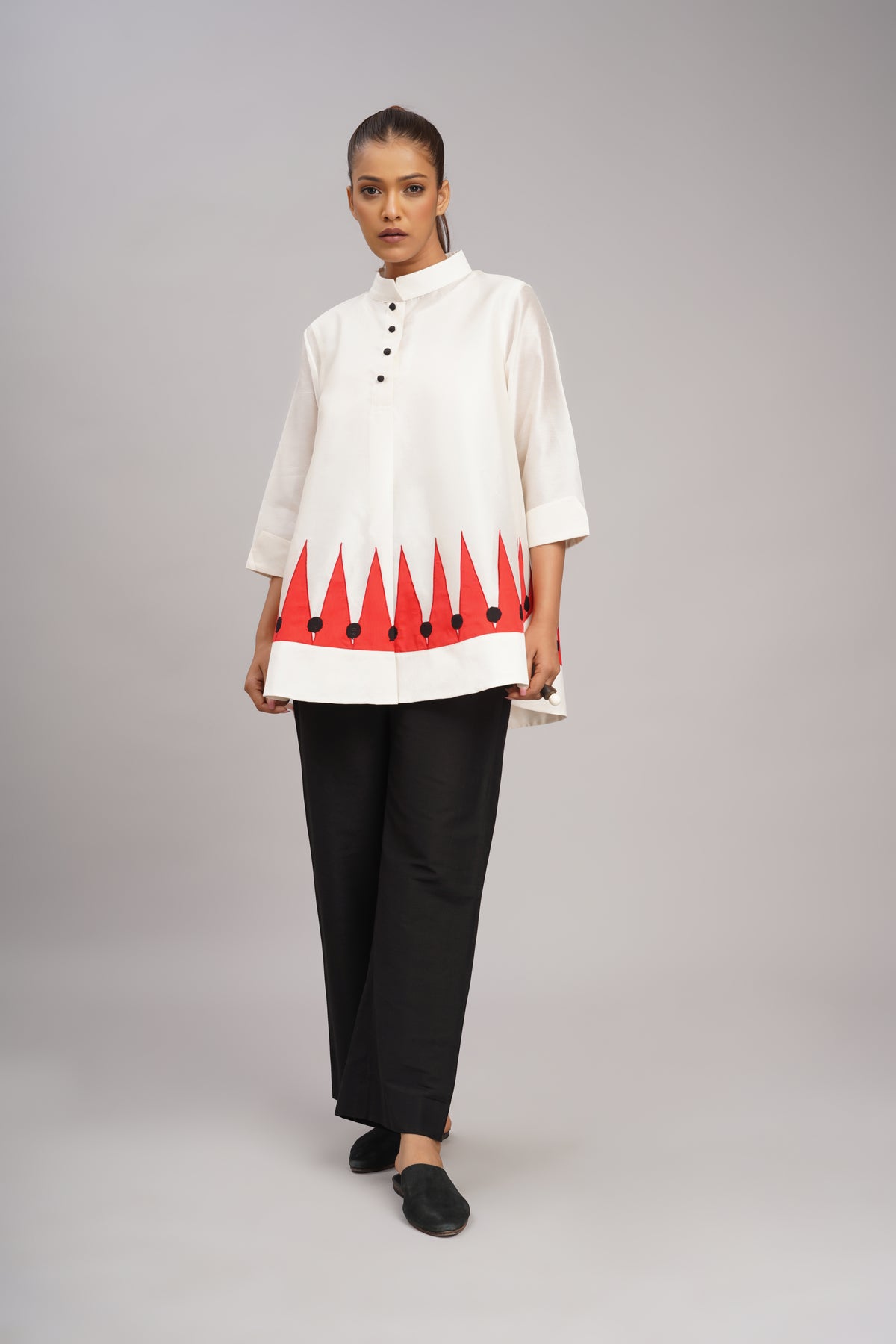 Ivory Pyramid – Deval The Multi Designer Store